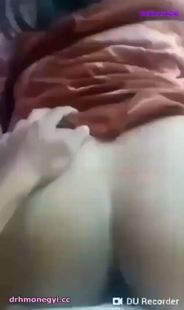 ထမိန်လှန်ပြီးရိုက် Myanmar Sex Story